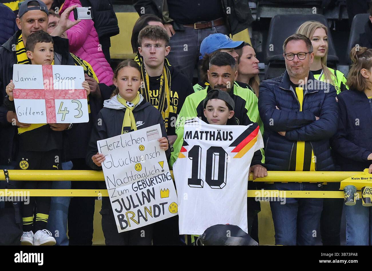 Dortmund, Deutschland. 03rd May, 2025. firo: 03.05.2025, Football ...