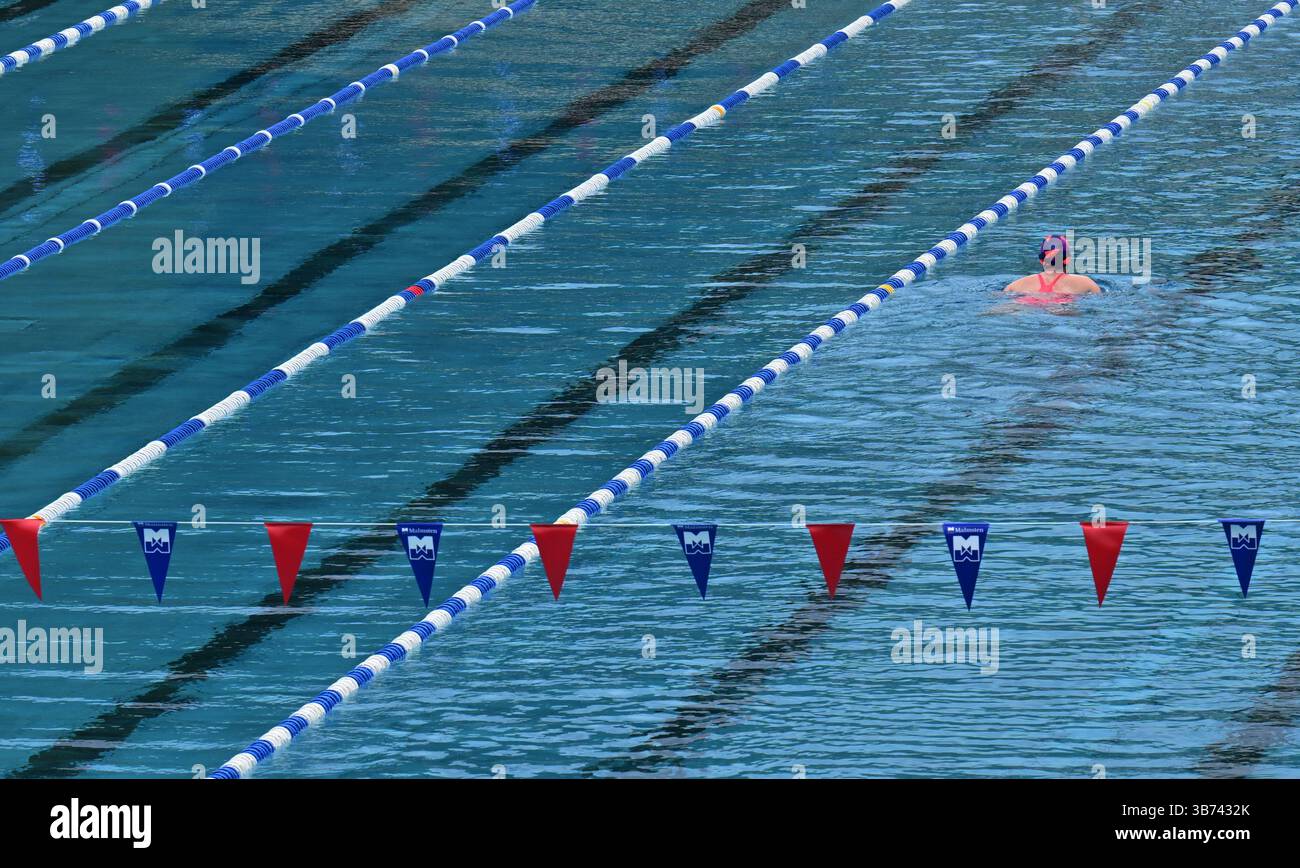 Erfurt, Germany. 05th May, 2025. A swimmer on a cool day in Erfurt's ...