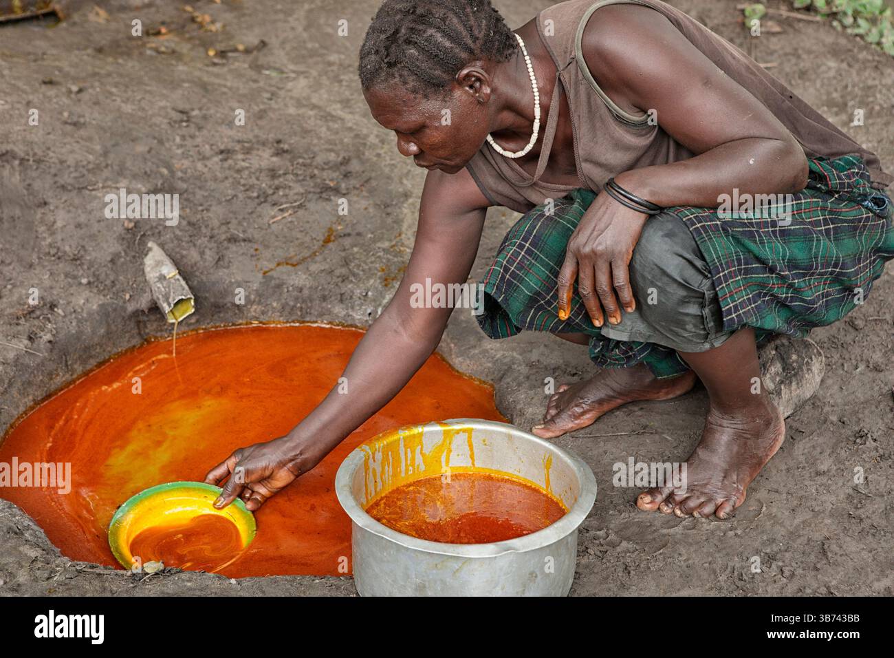 production of palm oil in Nagero Stock Photo - Alamy