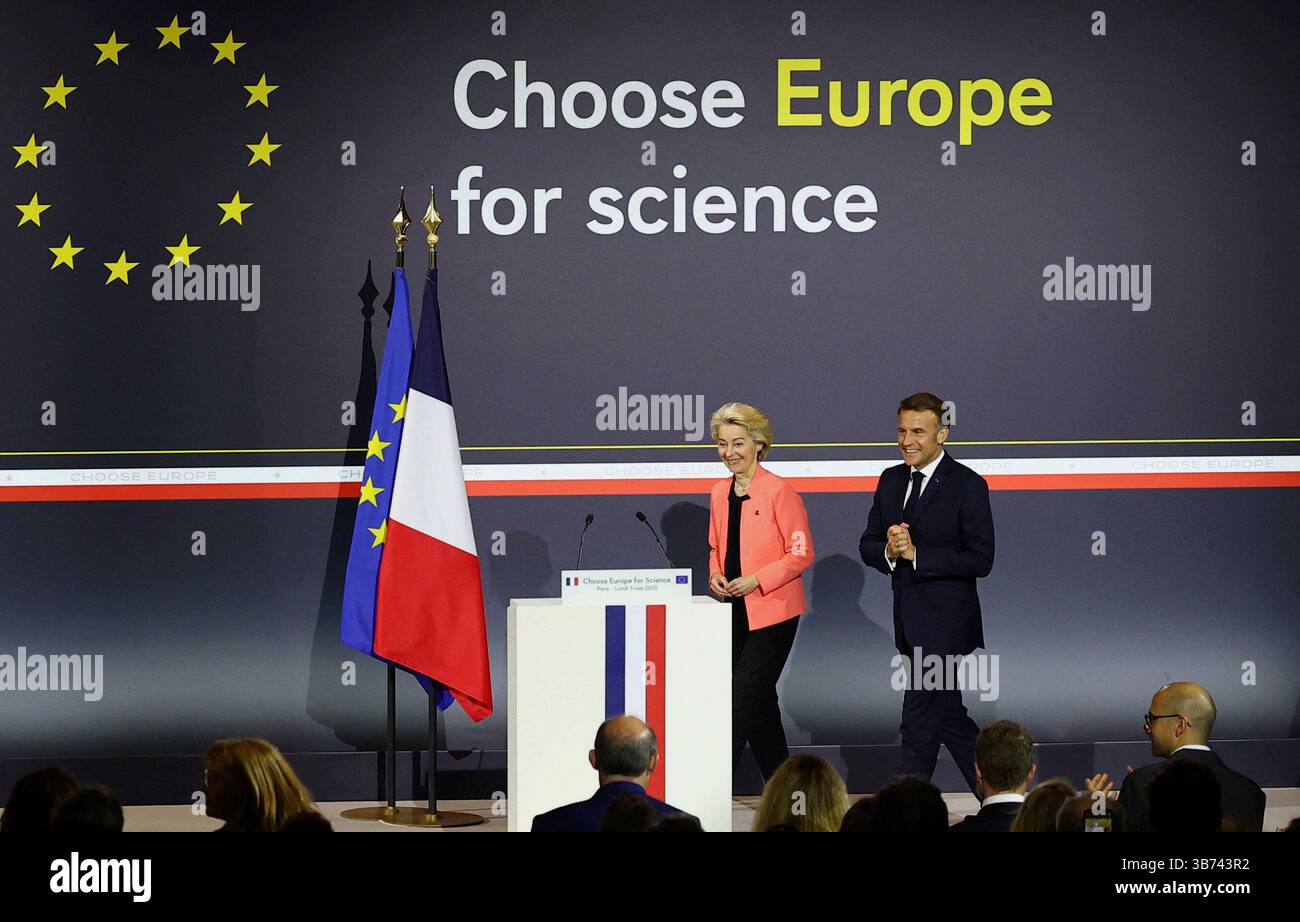 French President Emmanuel Macron and European Commission President ...
