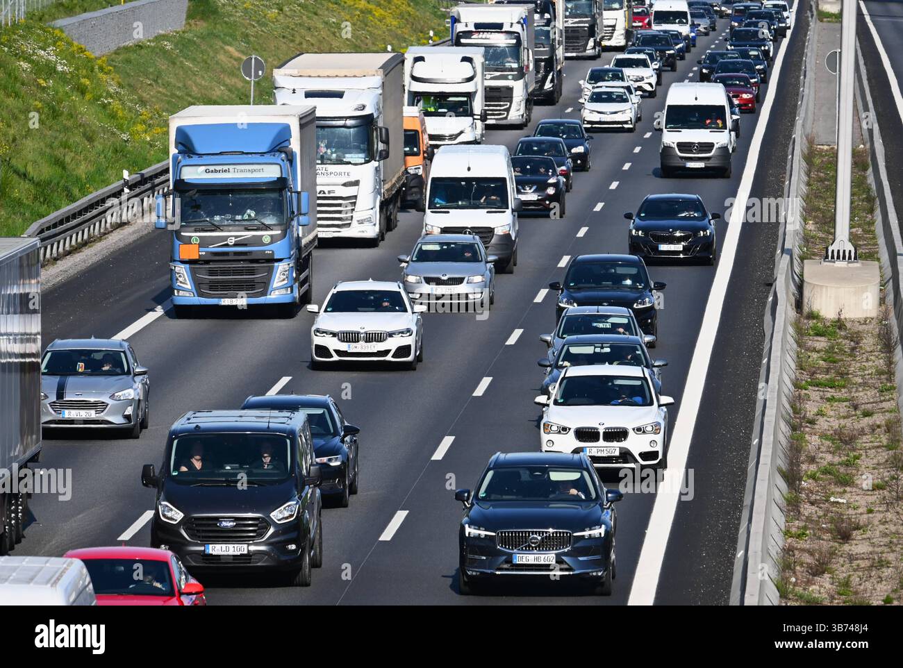 Luxus Stau A3 Nurnberg Bild