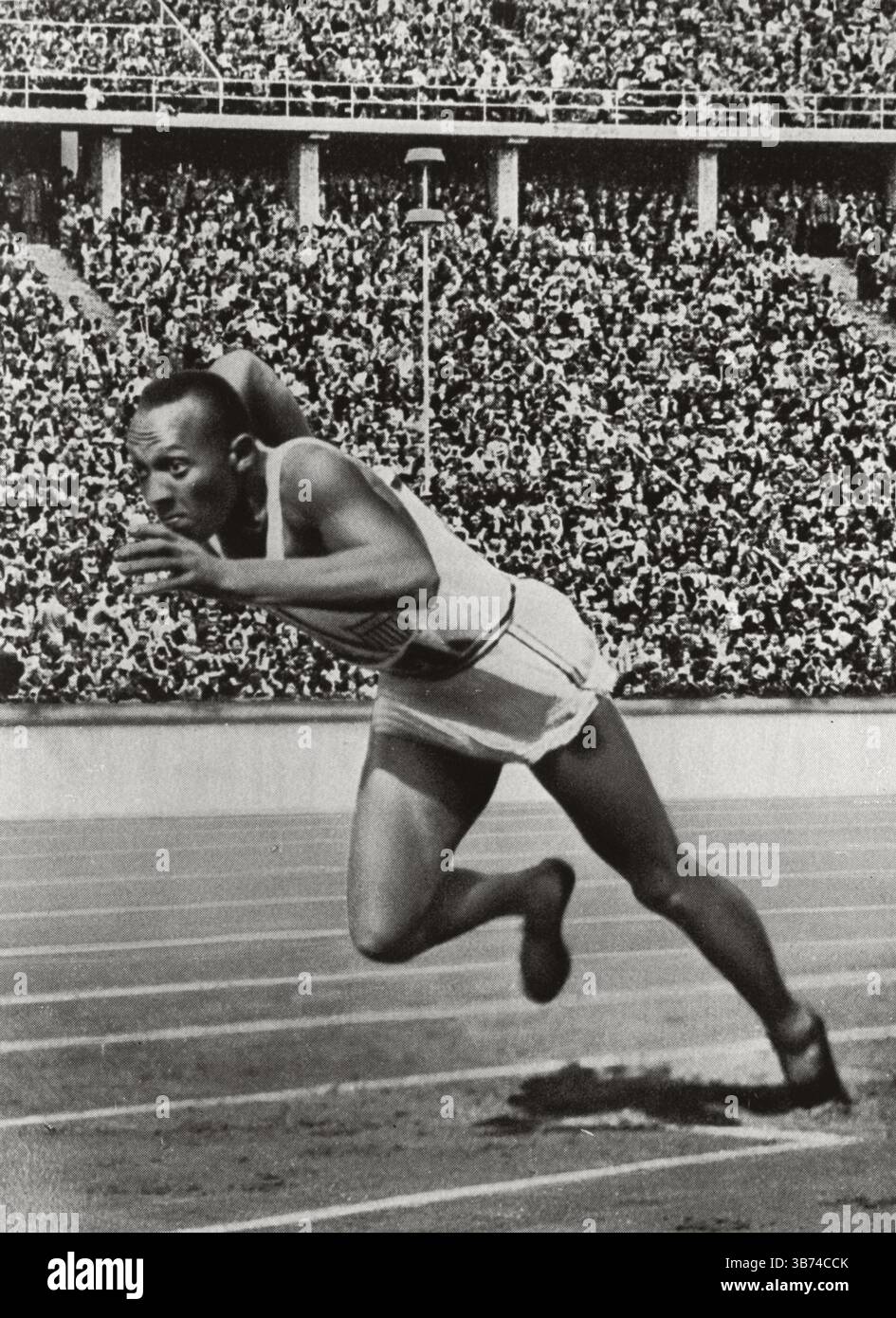 Jesse Owens at the 1936 Olympics in Berlin Stock Photo - Alamy