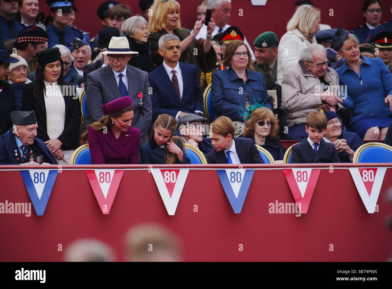 (left to right) Veteran Bernard Morgan, he Princess of Wales, Princess ...