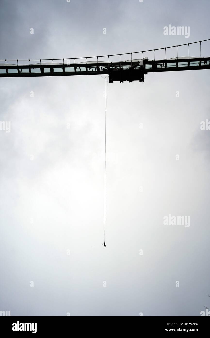 Flight under bridge hi-res stock photography and images - Alamy