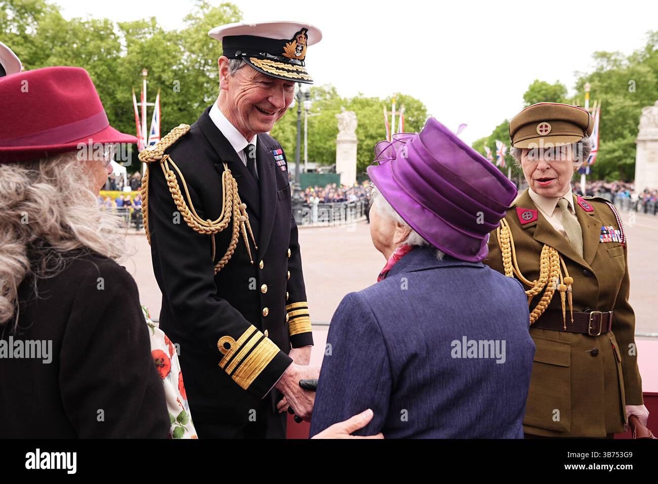 Vice Admiral Sir Tim Laurence and the Princess Royal speak with Second ...