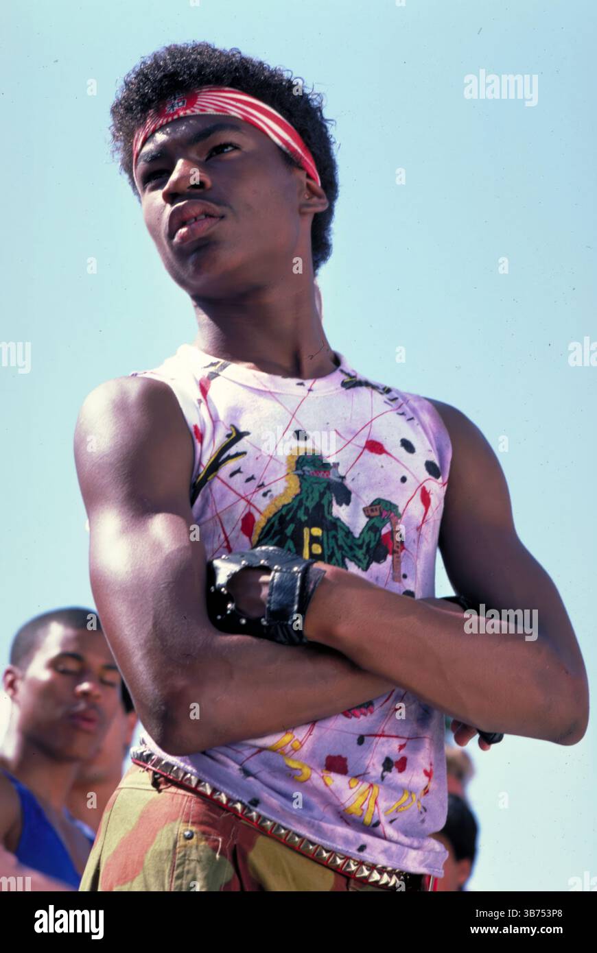 ADOLFO QUINONES in BREAKDANCE (1984) -Original title: BREAKIN ...