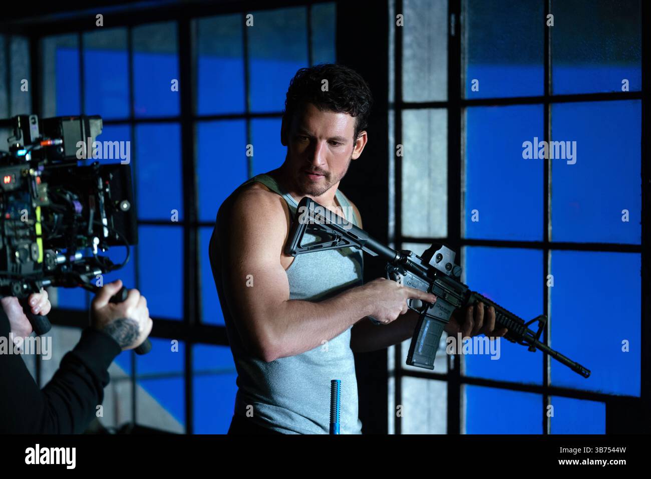 MILES TELLER in THE GORGE (2025), directed by SCOTT DERRICKSON. Credit ...