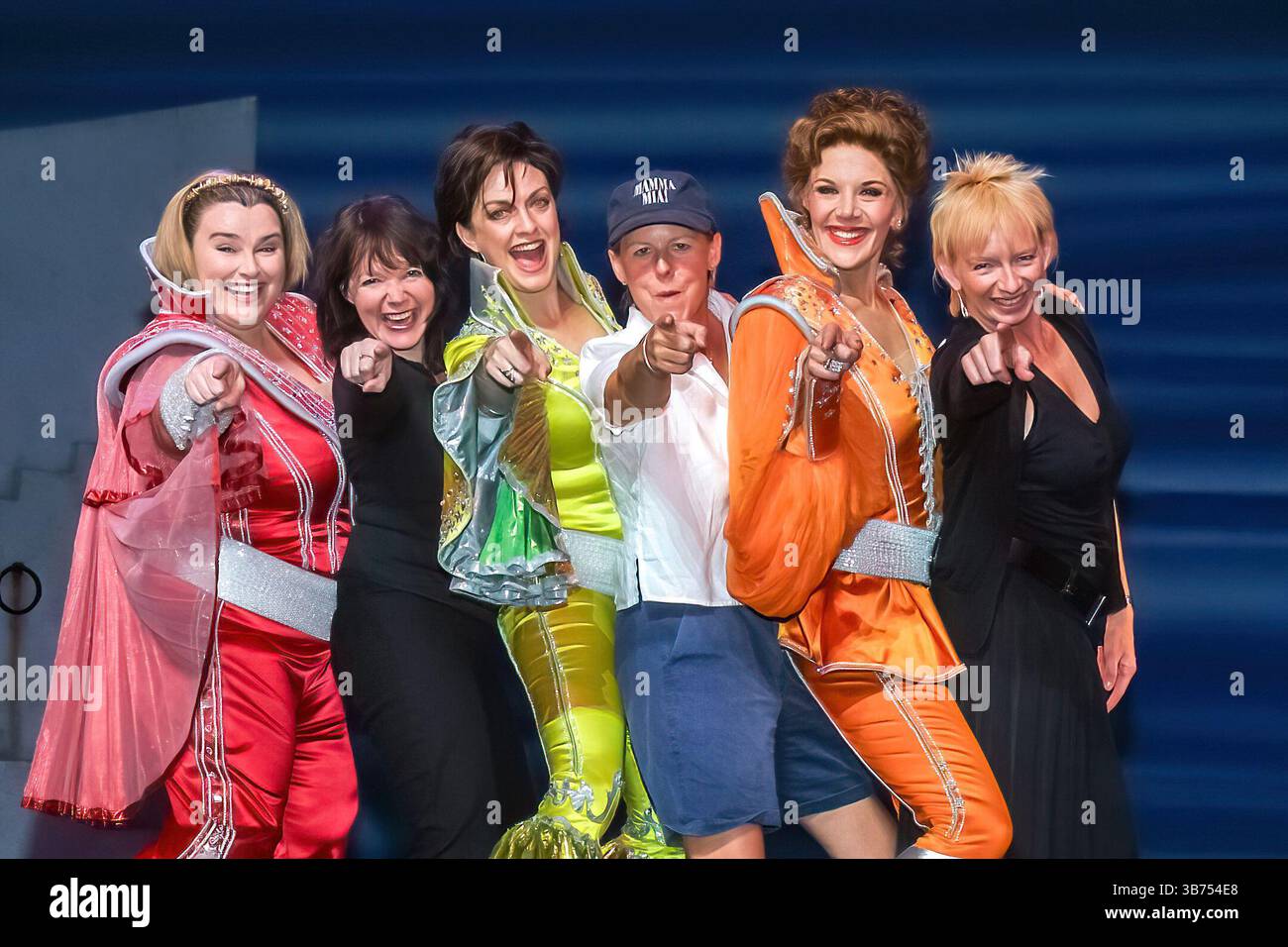 The 2002 Sydney cast of Mamma Mia! included Lisa Stokke as Sophie ...