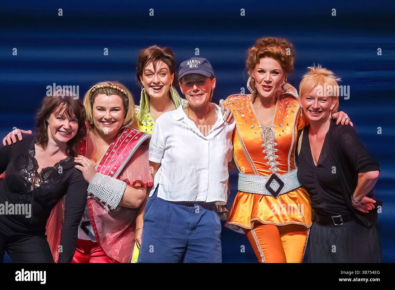 The 2002 Sydney cast of Mamma Mia! included Lisa Stokke as Sophie ...