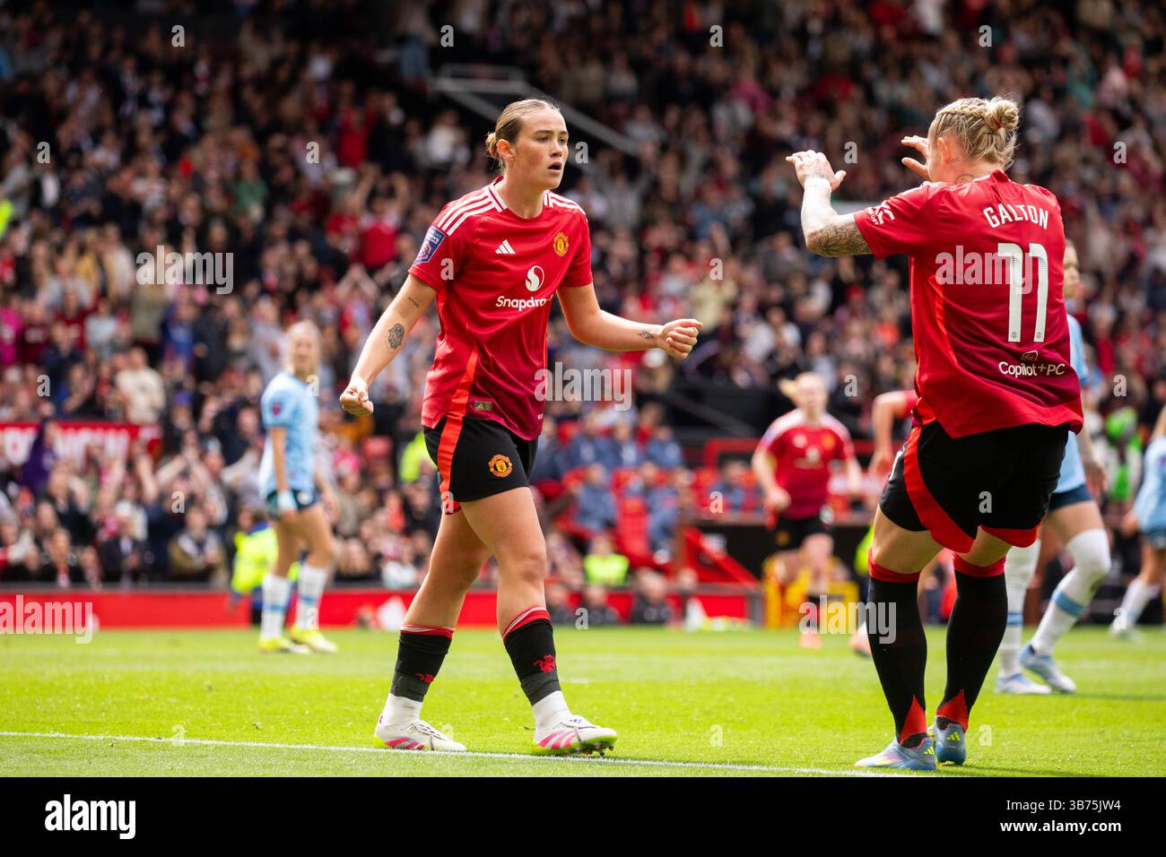 Manchester, UK. 04th May, 2025. Grace Clinton (8 Manchester United ...