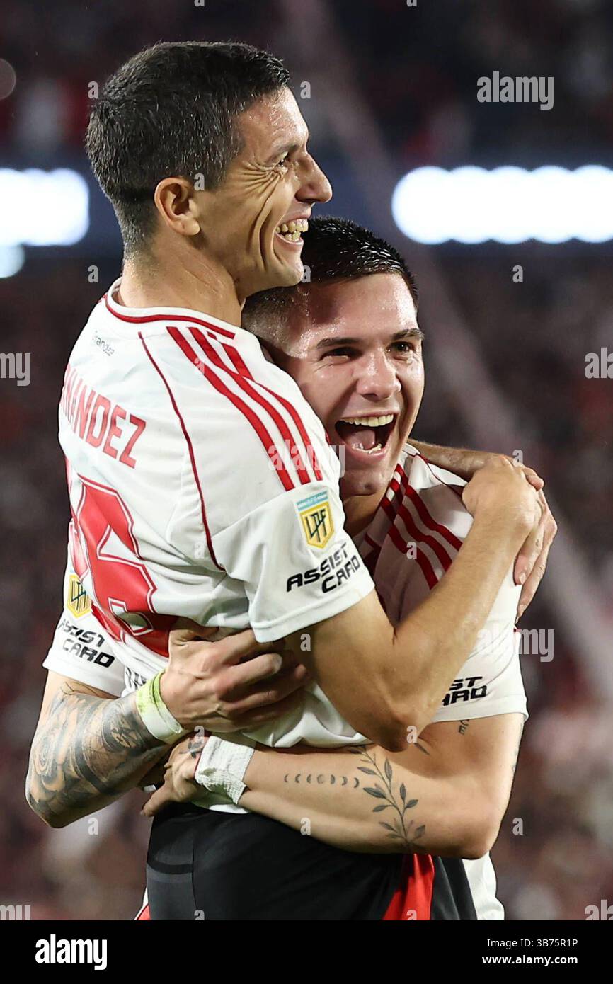 River Plate s midfielder Ignacio Fernandez L celebrates with his ...