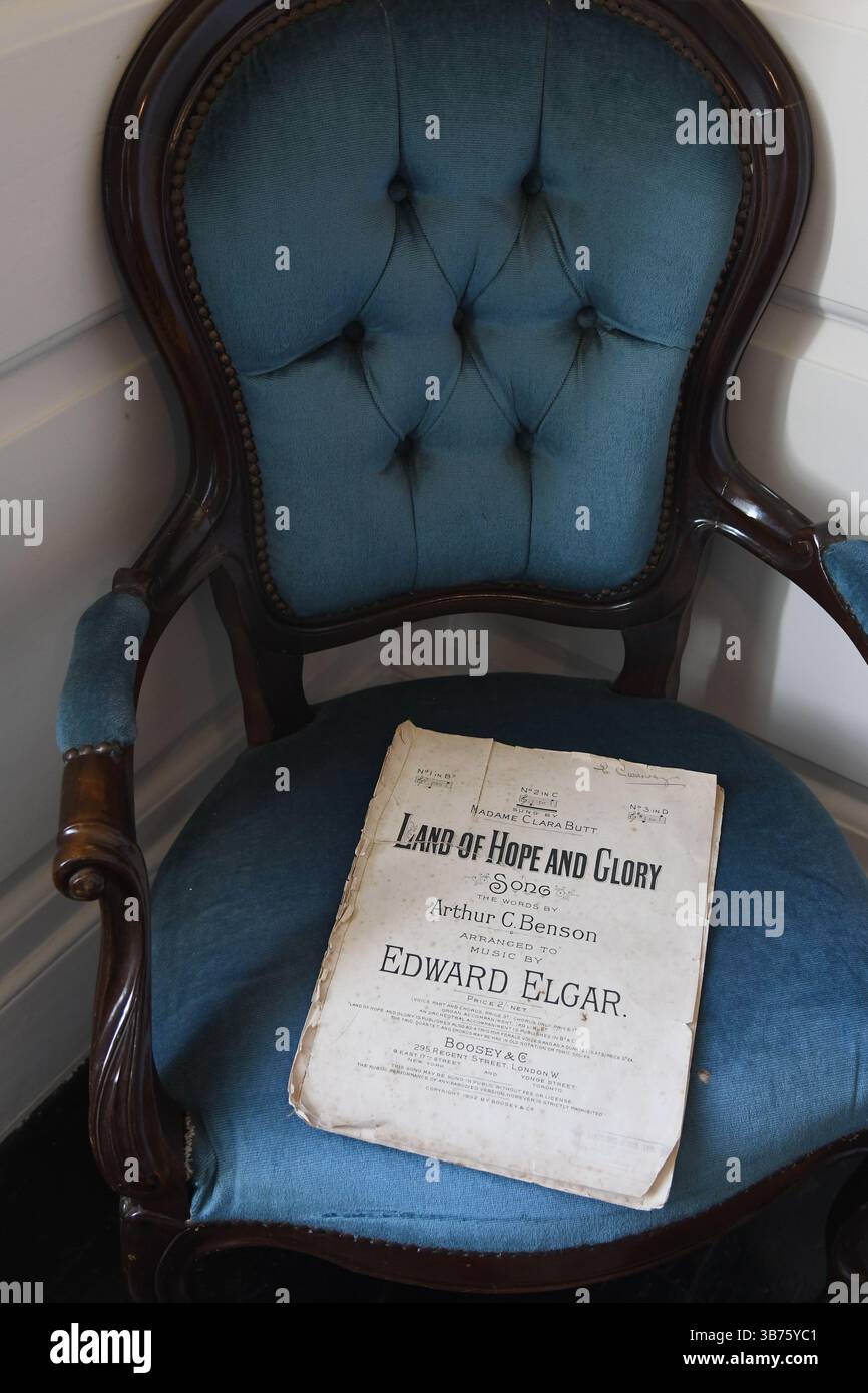 Edwardian composition hi-res stock photography and images - Alamy