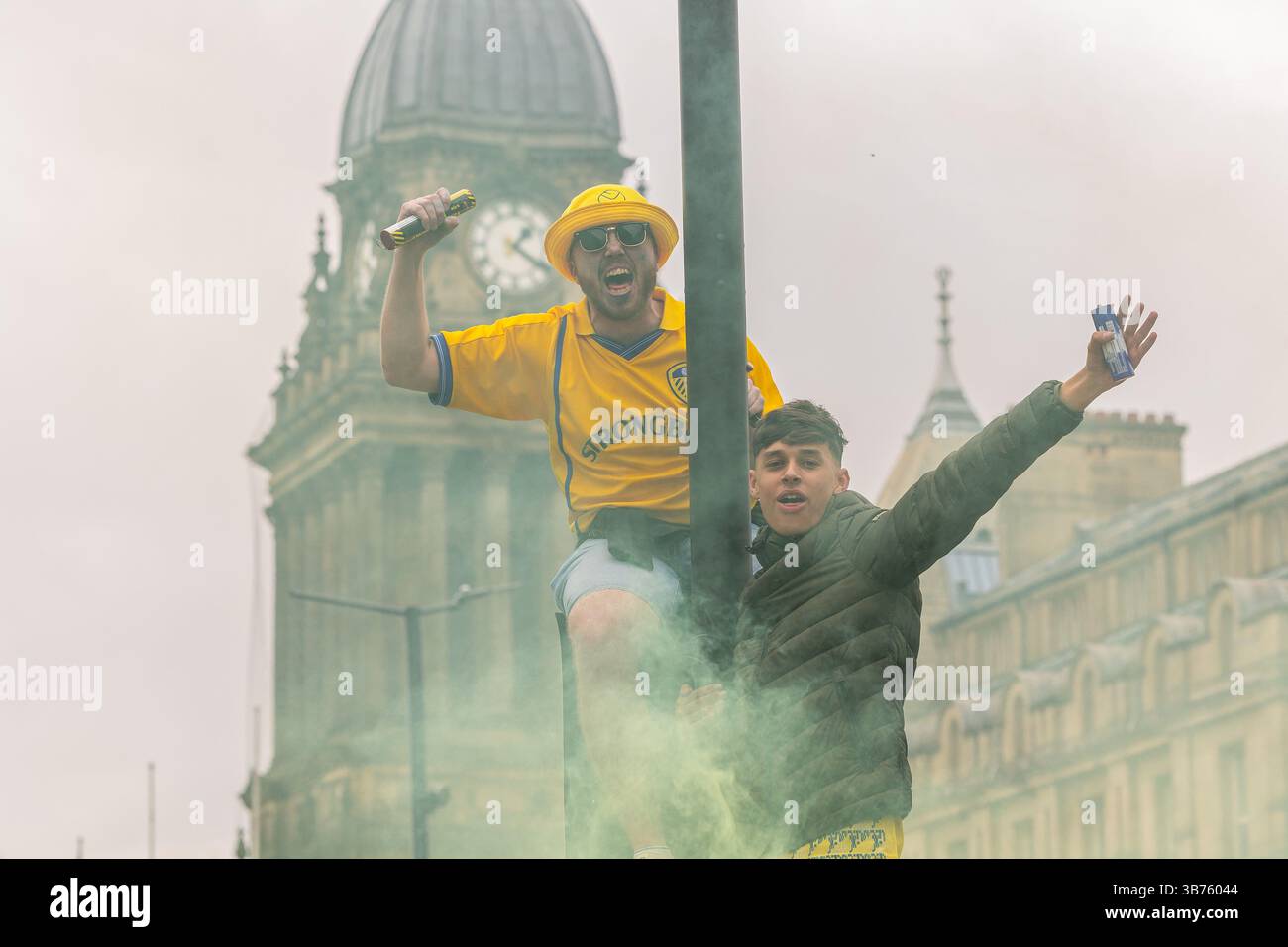 Leeds, UK. 05th May, 2025. Leeds United celebrate promotion to Premier ...
