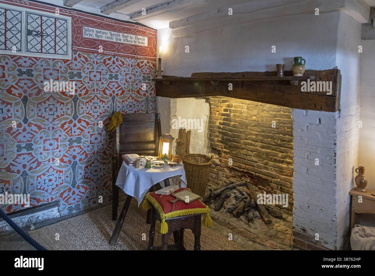 Interior photograph, birthplace of William Shakespeare, Stratford-upon ...