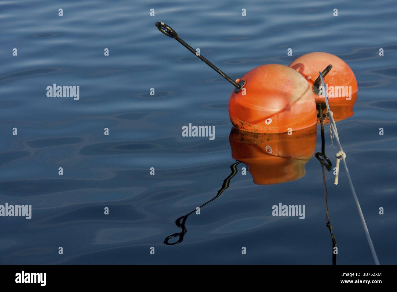 In Swedish harbours you often moor with a stern anchor or stern buoys ...