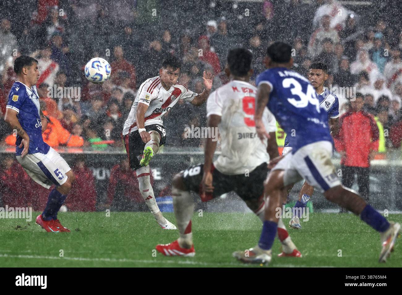 Buenos Aires, Argentina. 04th May, 2025. River Plate's forward Ian ...