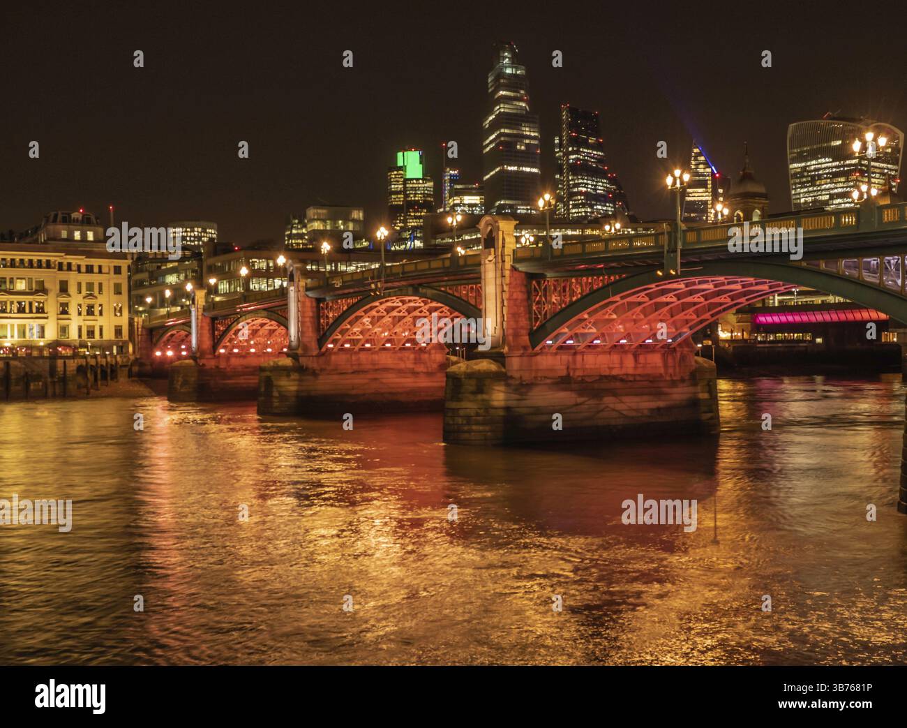 Southwark Bridge at Night Stock Photo - Alamy
