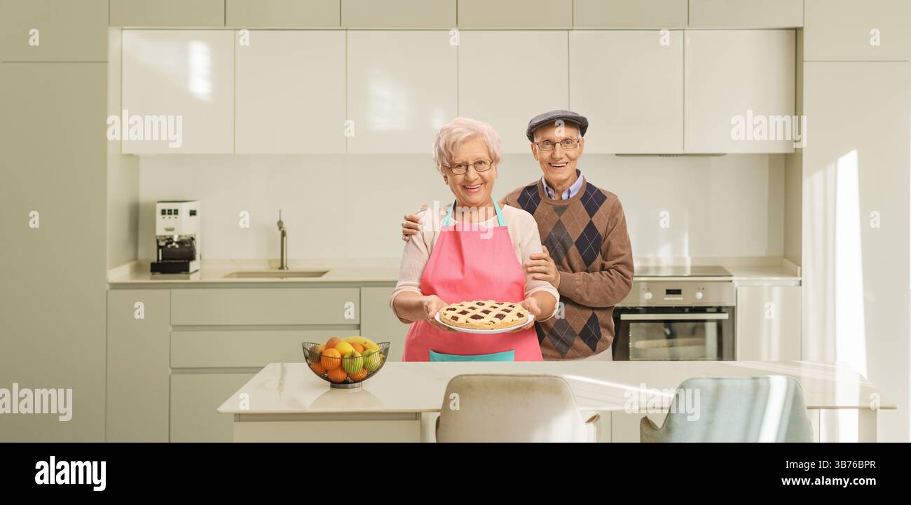Baking pose hi-res stock photography and images - Alamy
