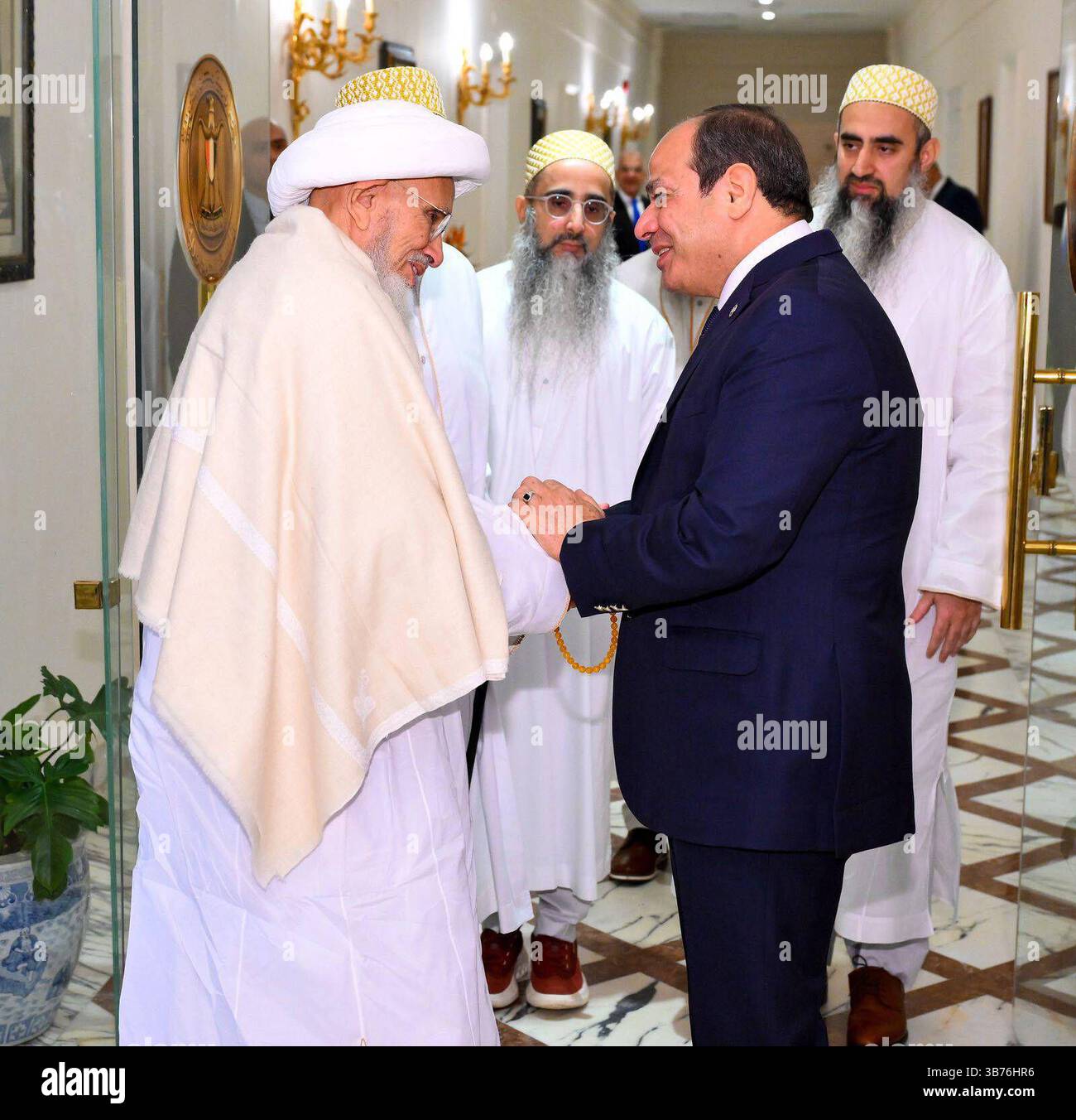 Egyptian President Abdel Fattah Al-Sisi receives Mufaddal Saifuddin ...