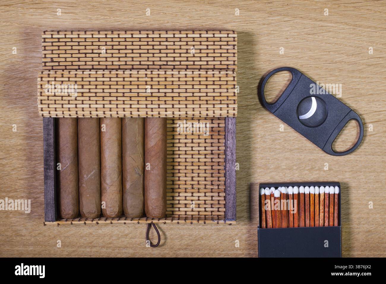 Cuban cigar on table hi-res stock photography and images - Alamy
