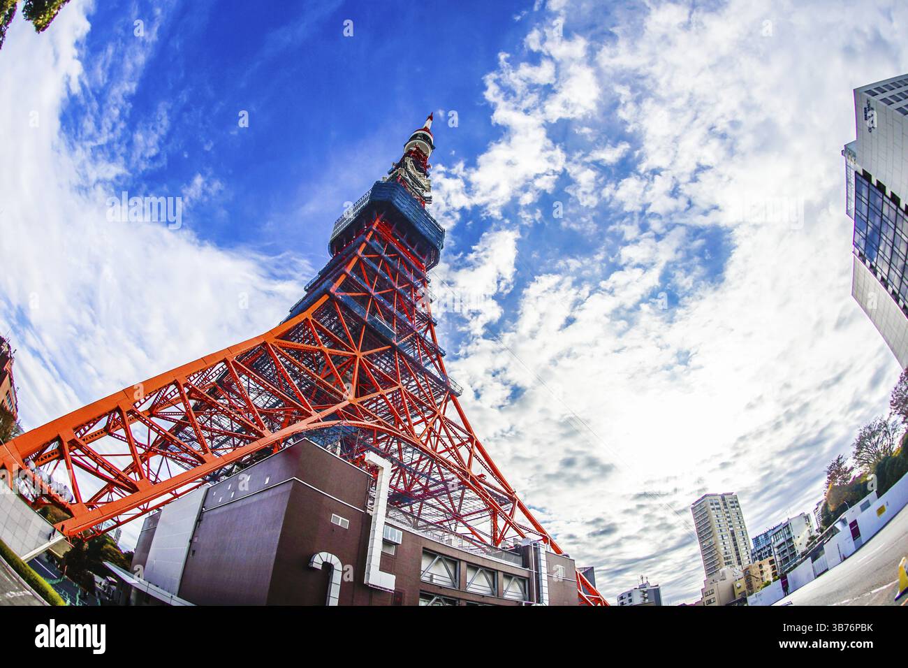 Blue sky and Tokyo Tower (taken with a fisheye lens). Shooting Location ...
