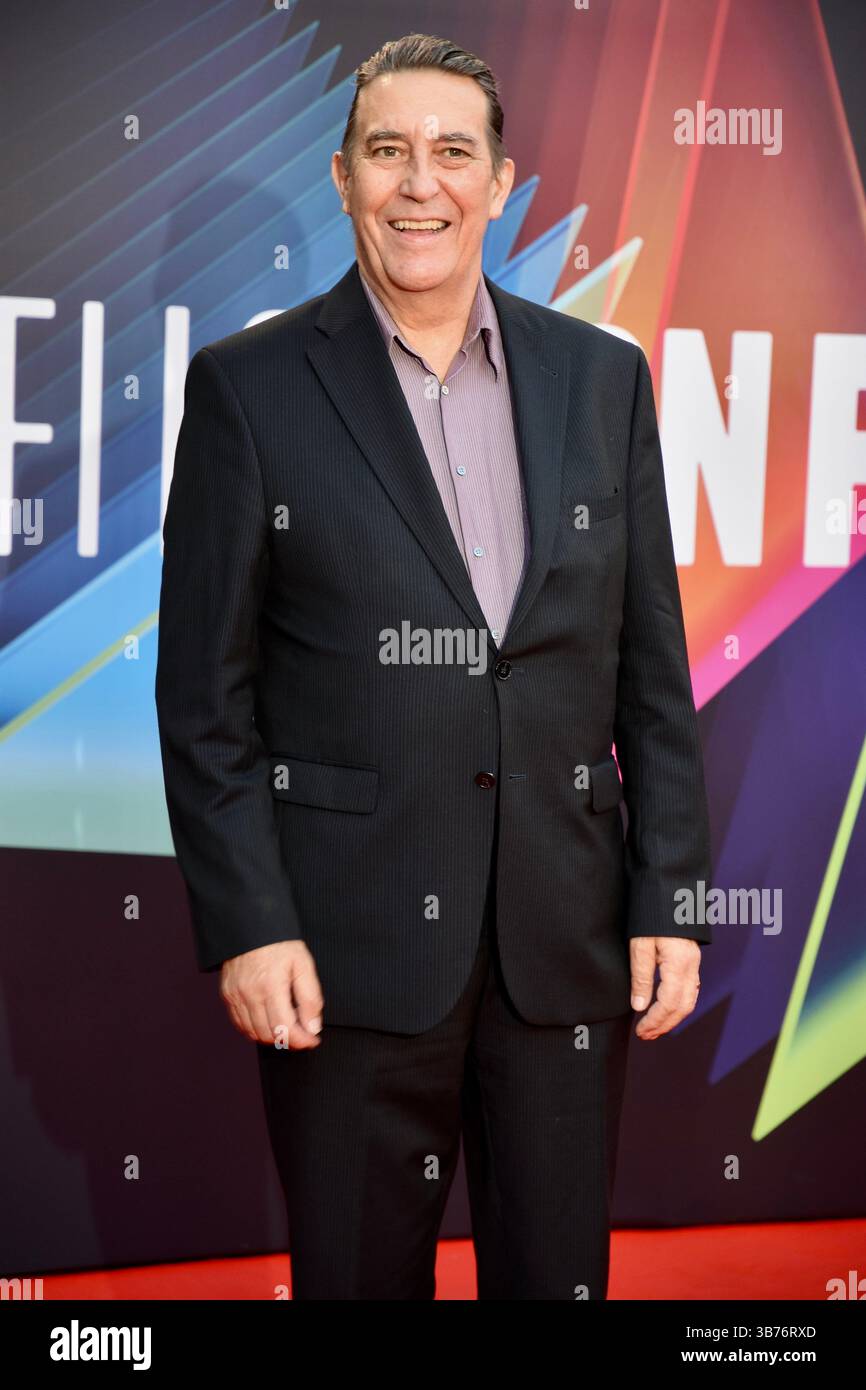 Ciaran Hinds. London Film Festival : Belfast - European Premiere ...