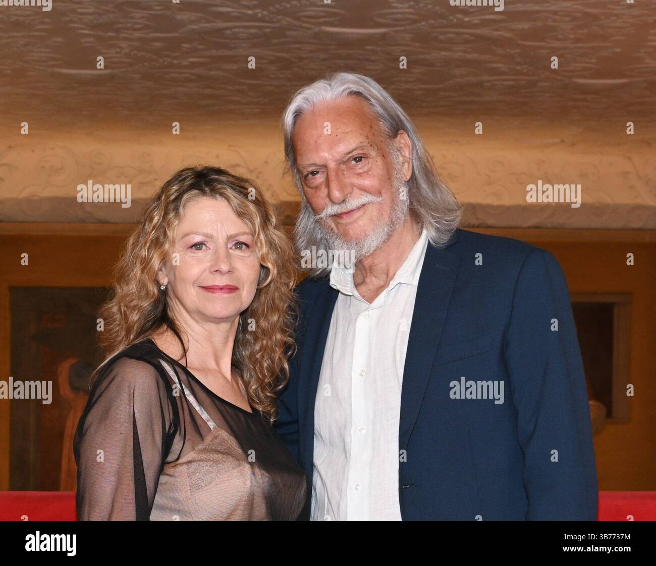 Milan, . 05th May, 2025. Milan, Italy NEIGHBORS theater show photocall ...
