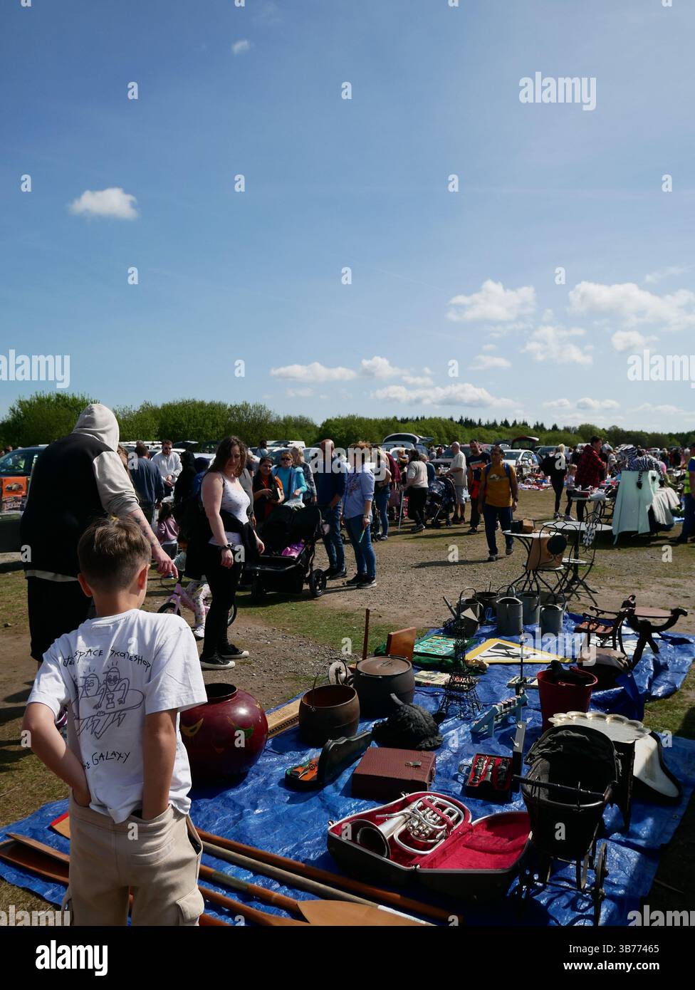 Car boot sale exeter racecourse hi-res stock photography and images - Alamy