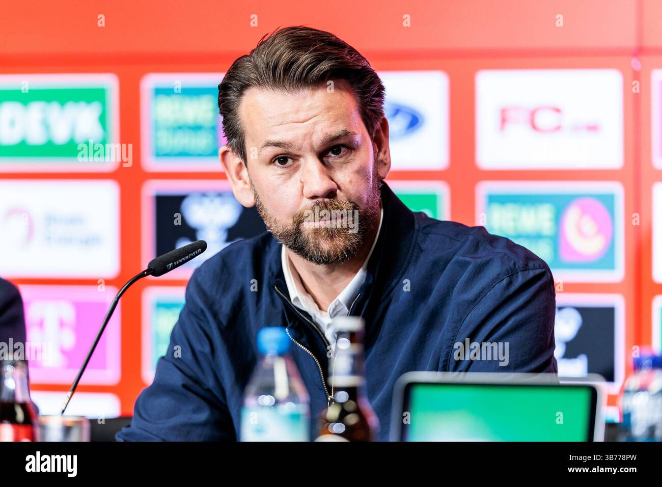 Thomas Kessler (Sportdirektor 1. FC K?ln) Pressekonferenz 1. FC K?ln ...