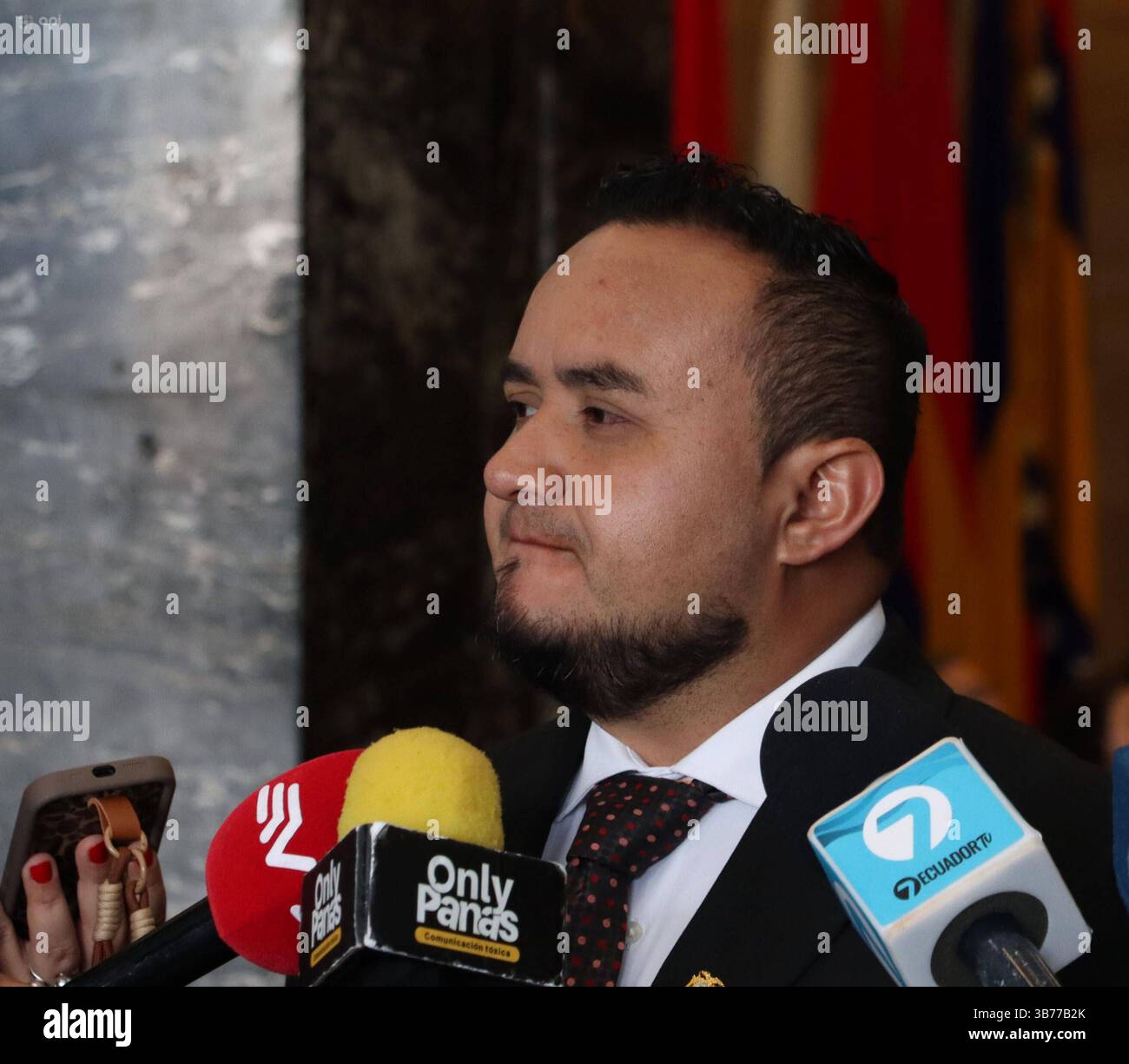 REELECTED AND NEW ASSEMBLYMEN PRESENT DOCUMENTS Quito, Monday, May 5 ...