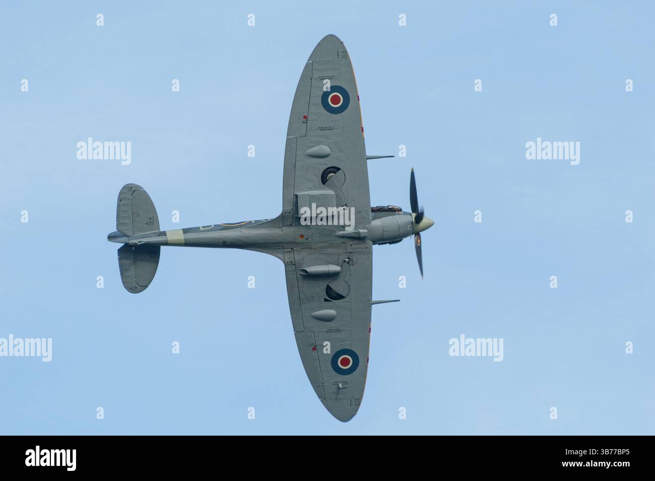 Supermarine Spitfire Mk VB registration AB910 code number RF-D flies at ...