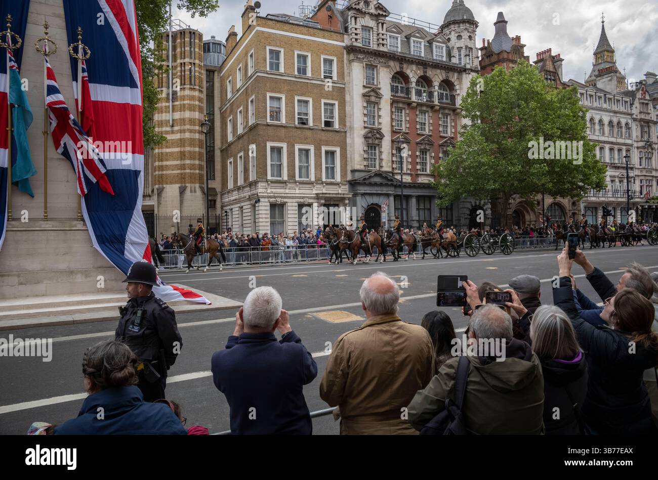Ve day 80th anniversary hi-res stock photography and images - Alamy