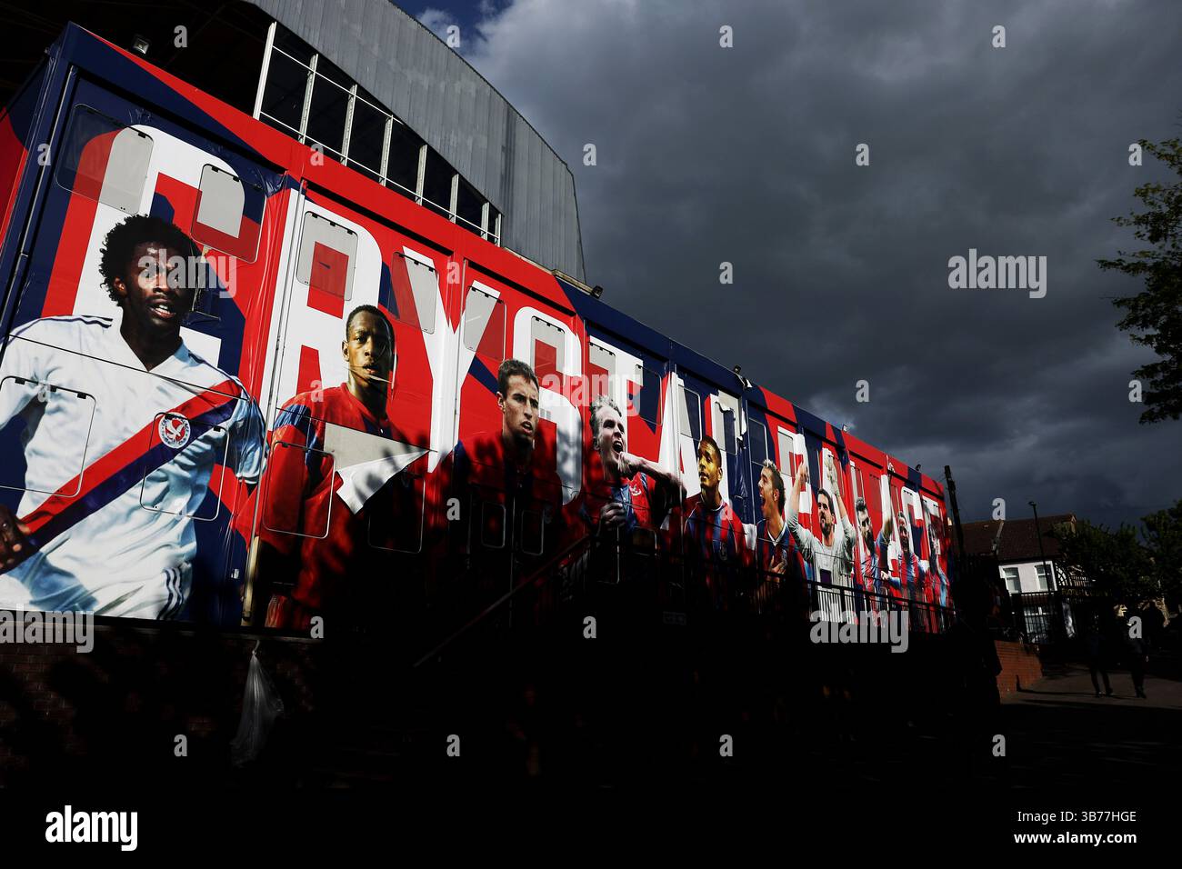 Selhurst Park, Selhurst, London, UK. 5th May, 2025. Premier League ...