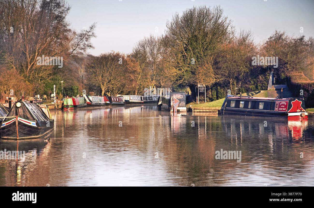 The mooring on the Grand Union Canal in Hertfordshire, half way between ...