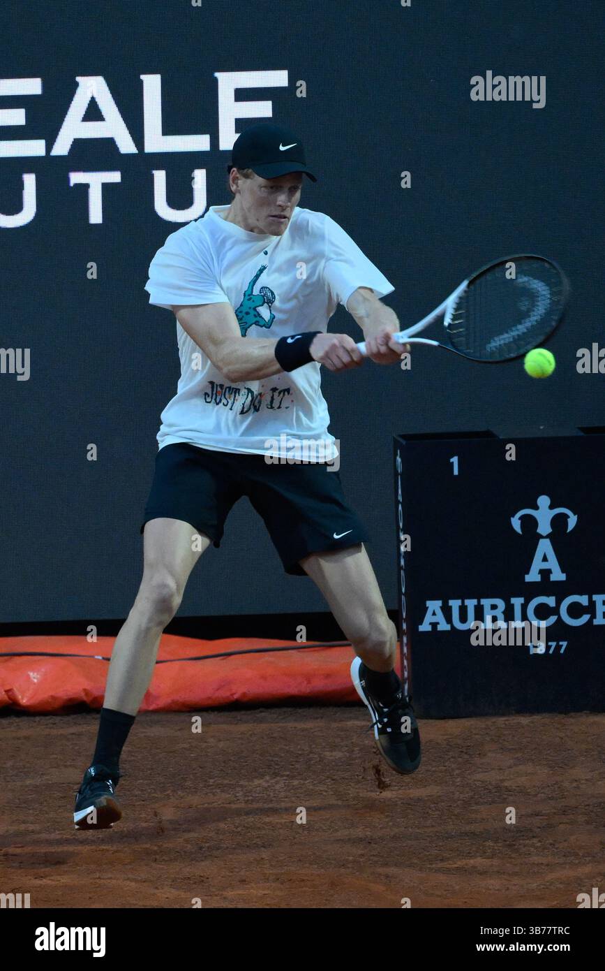 Rome, Italy. 05th May, 2025. Jannik Sinner during training after the ...