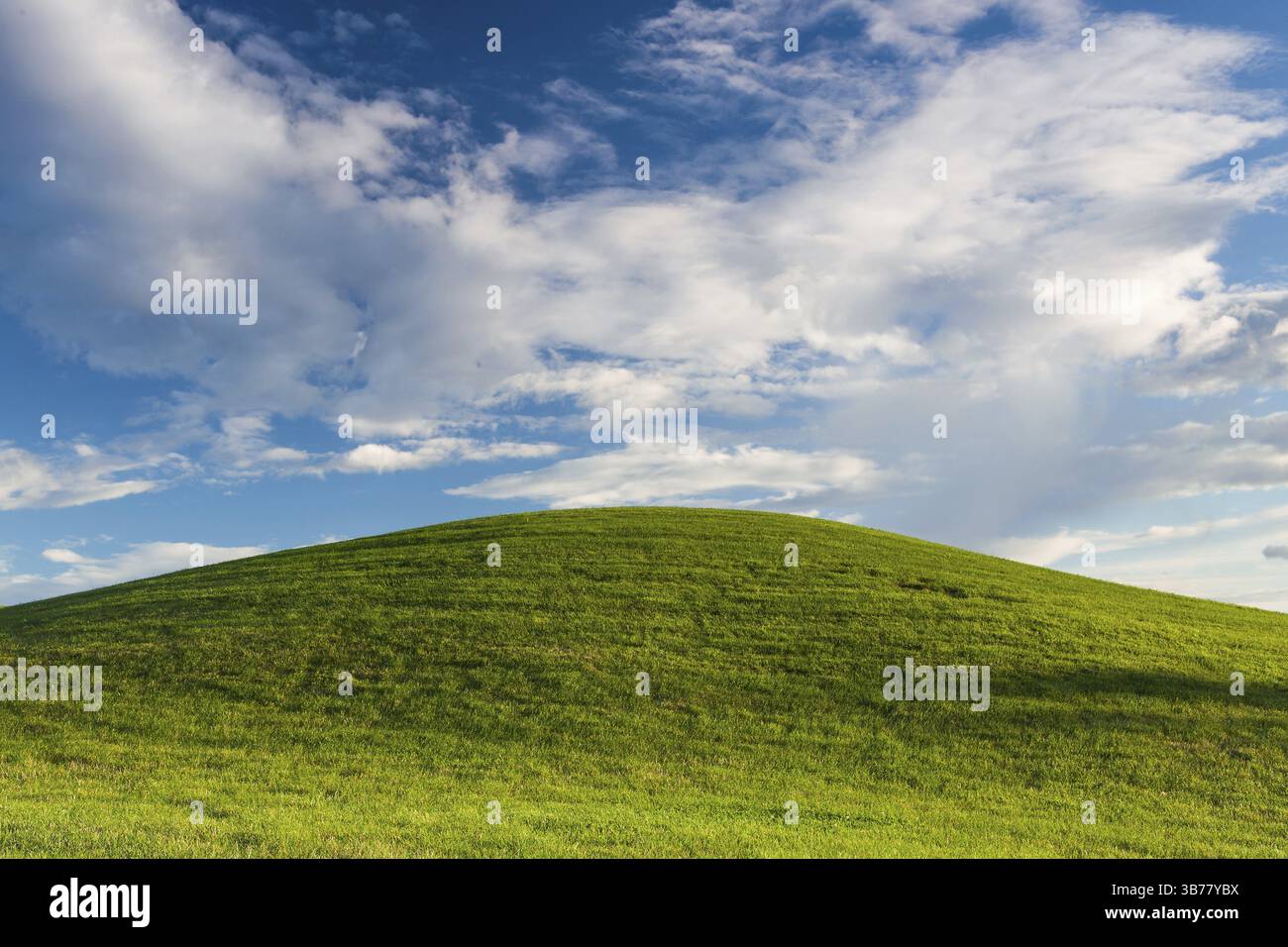 Golf course storm hi-res stock photography and images - Alamy