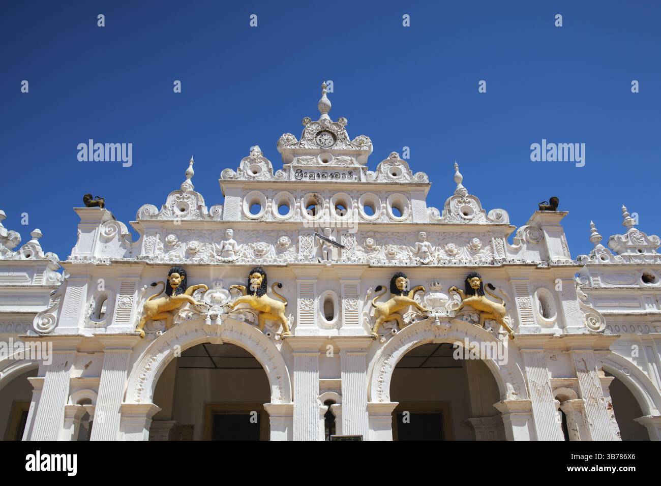 Wewurukannala Vihara temple. A 50m-high seated Buddha figure â€“ the ...