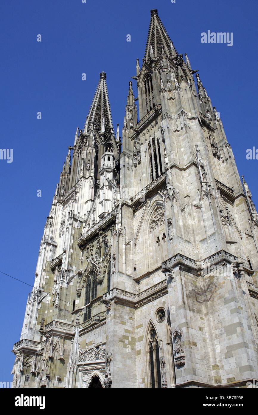 The cathedral, World Heritage Site, Gothic in its most beautiful form ...