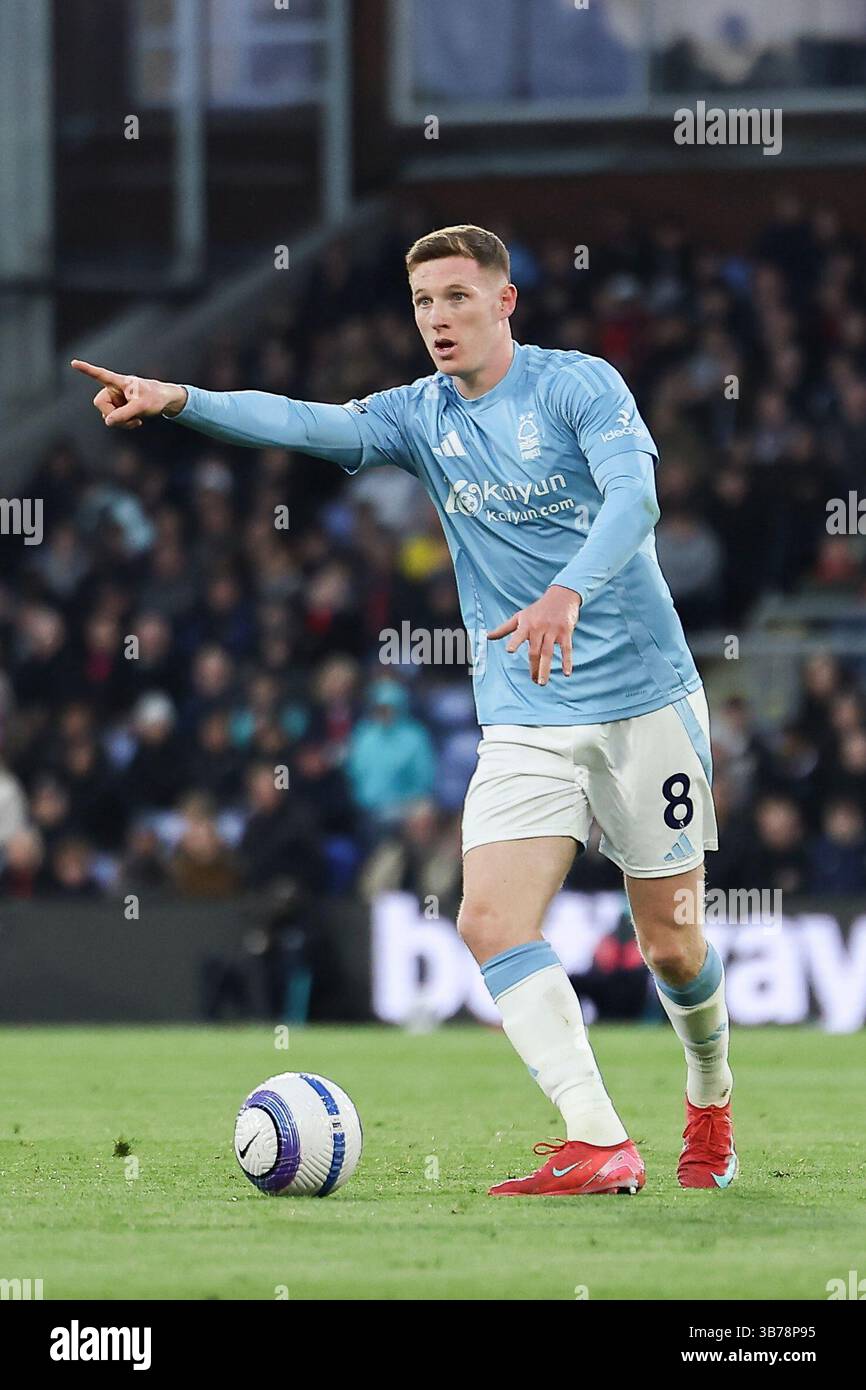 Selhurst Park, Selhurst, London, UK. 5th May, 2025. Premier League ...