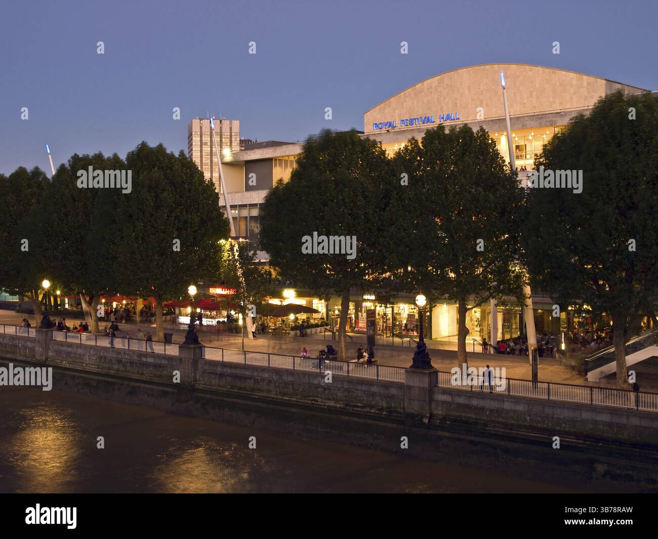 The Royal Festival Hall and the South Embankment at night Stock Photo ...