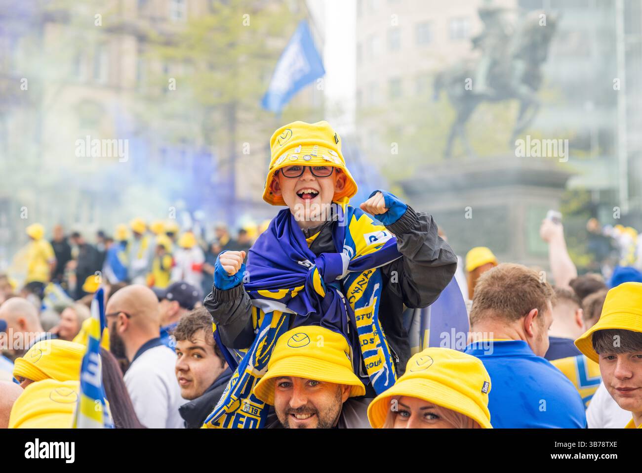 Leeds, UK. 05 MAY, 2025. Child gestures to the cmera as Leeds United ...