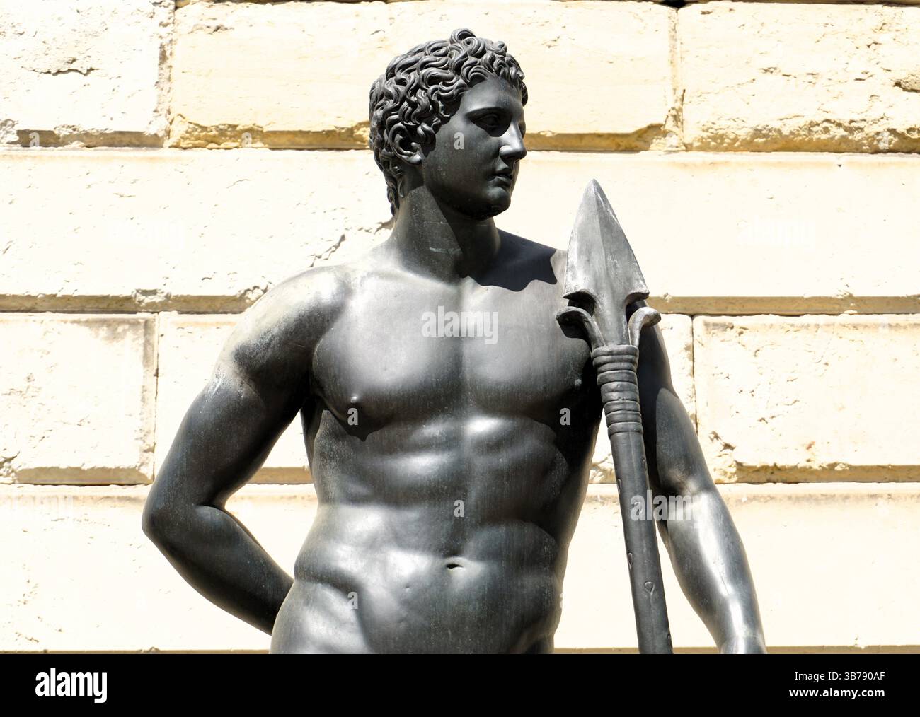 Portrait bronze statue muscular hi-res stock photography and images - Alamy