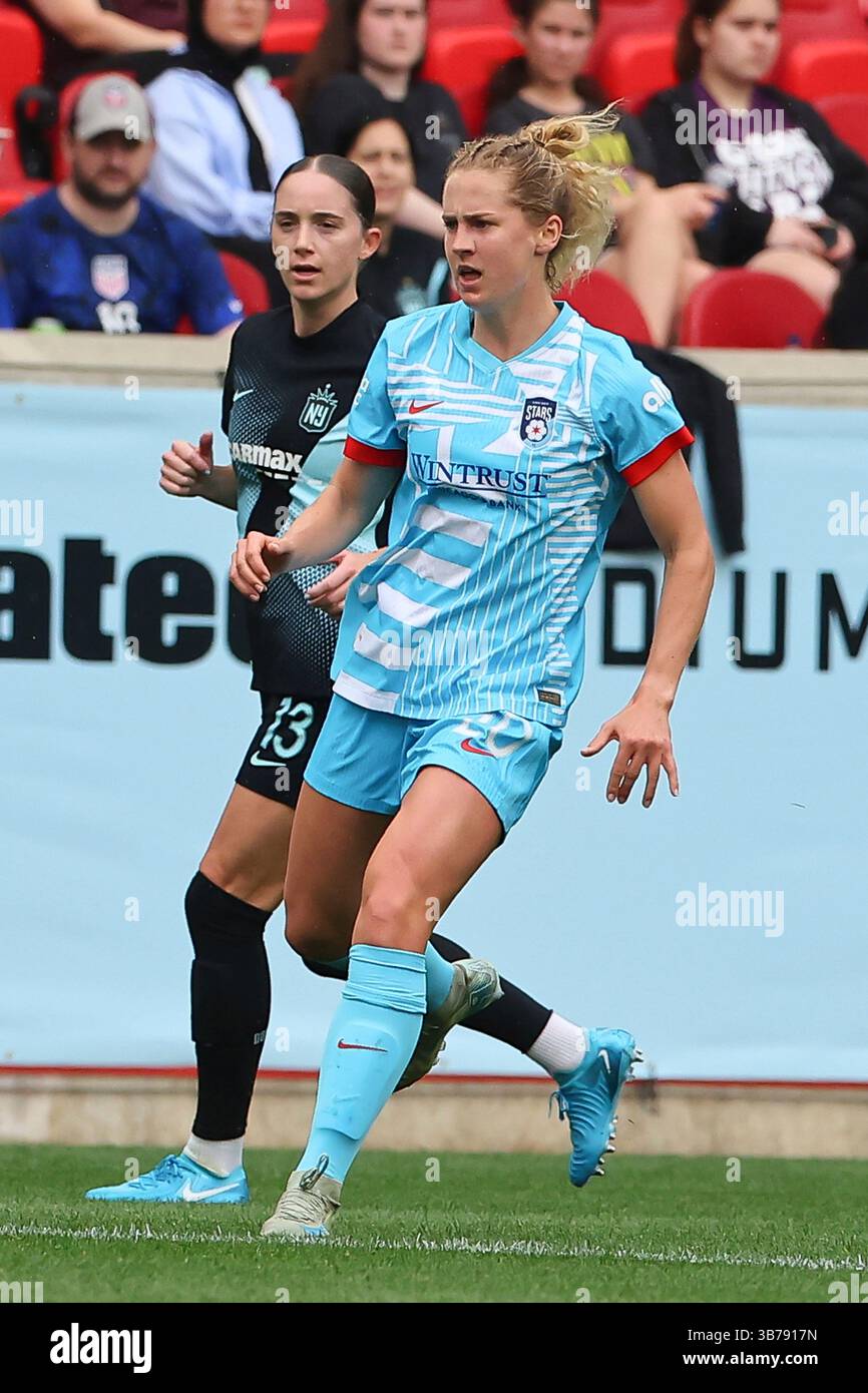 HARRISON, NJ - MAY 04: Bea Franklin #20 of Chicago Stars FC during the ...