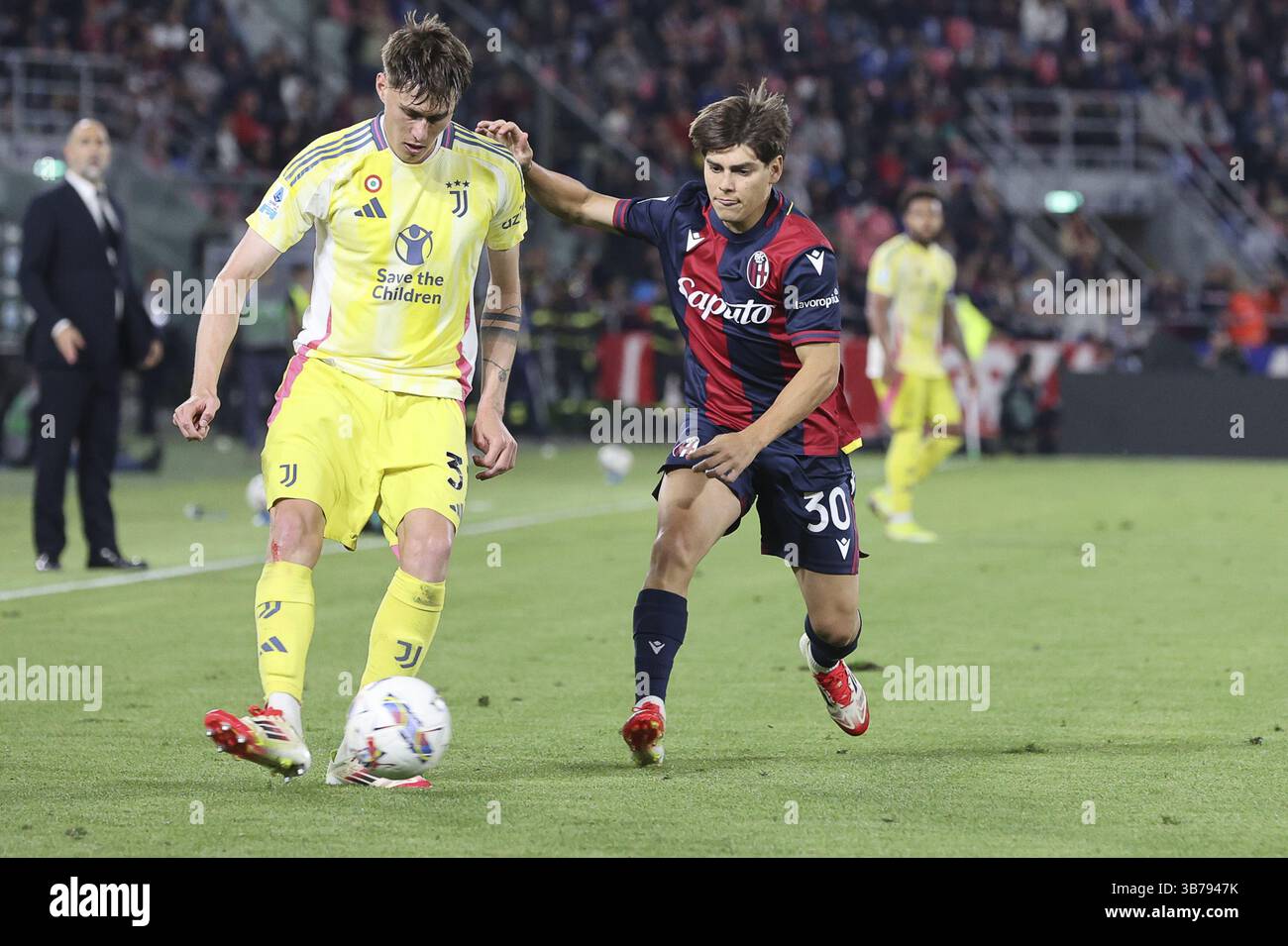 Bologna, Italy. 05th May, 2025. Nicolo Savona of Juventus FC battle for ...