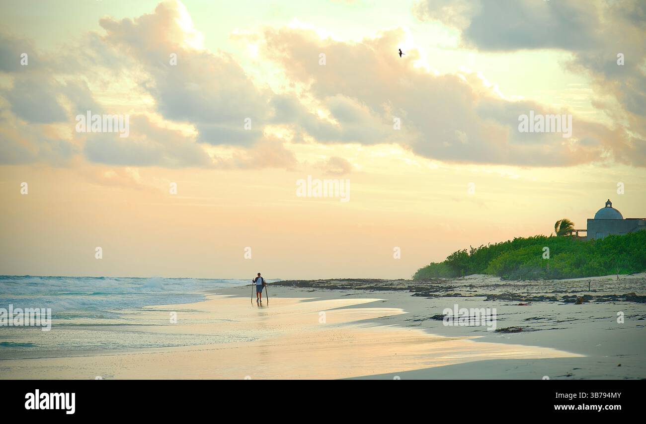 Mexico Beach Walk Stock Photo - Alamy