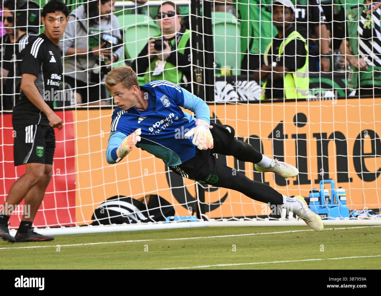 AUSTIN, TX - May 03: Austin FC reserve goalie Stefan Cleveland warms up ...