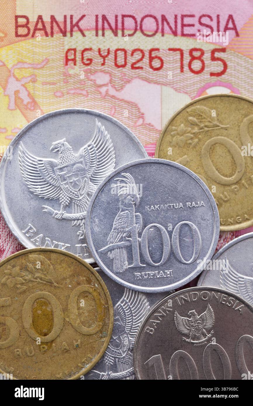 Different banknote and coins of Rupiah of Indonesia Stock Photo - Alamy