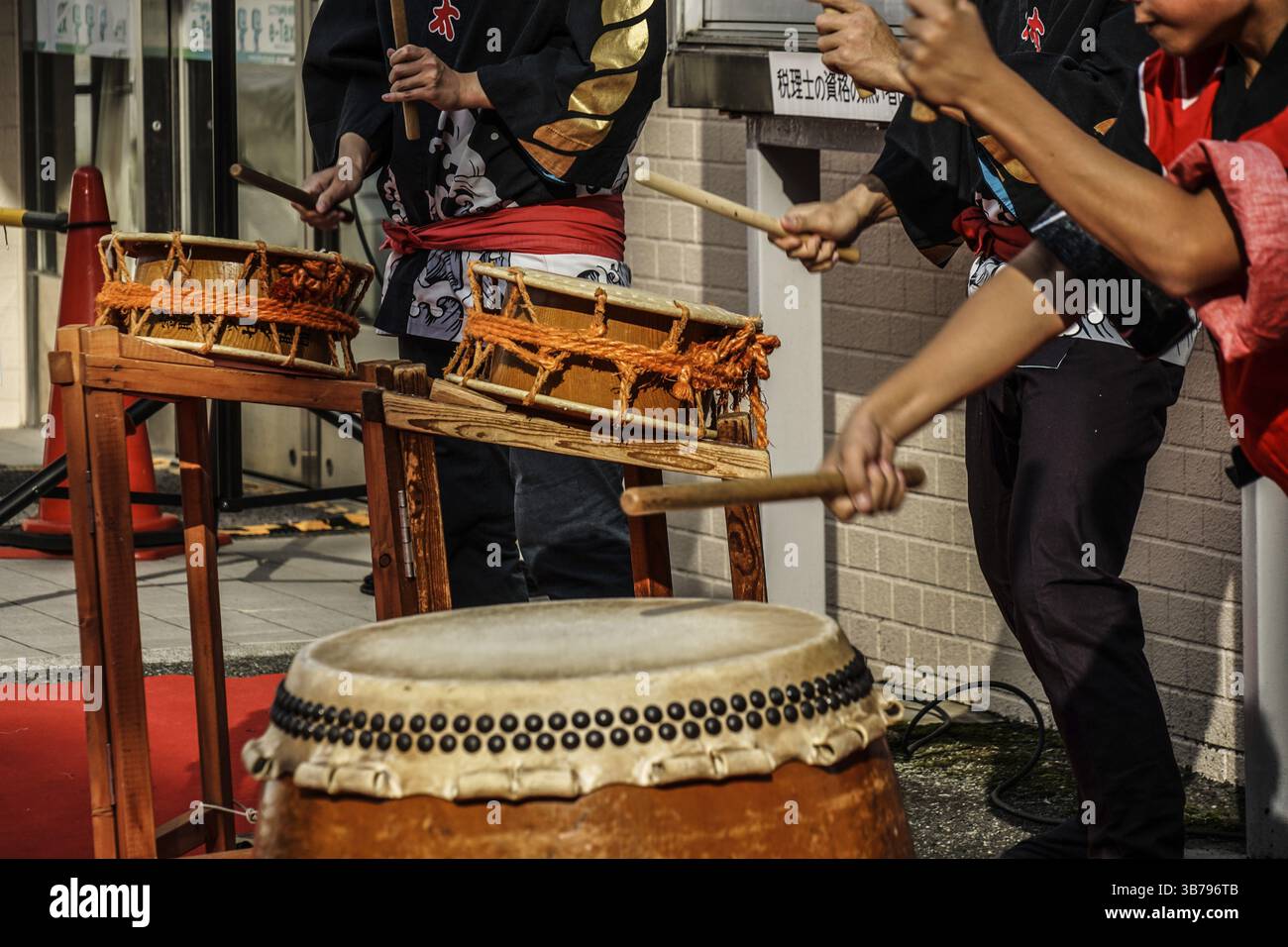 Images of children that hit the taiko. Shooting Location: Tokyo ...