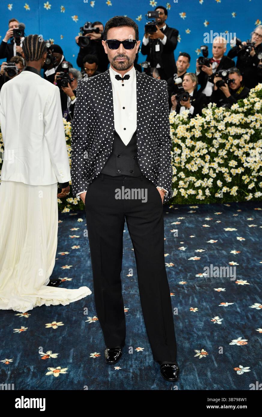 Raul Avila attends The Metropolitan Museum of Art's Costume Institute ...