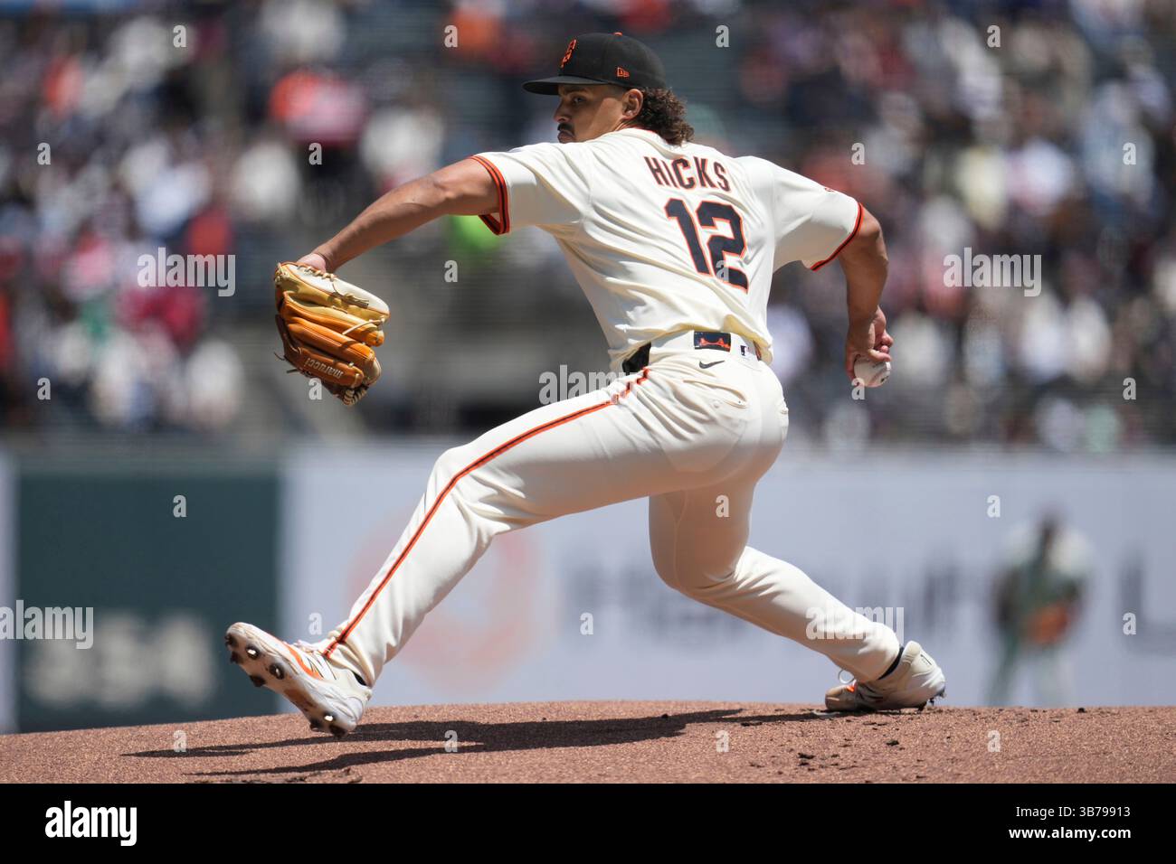 San Francisco Giants pitcher Jordan Hicks during a baseball game ...